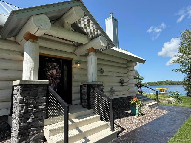 6590 Crescent Beach Road