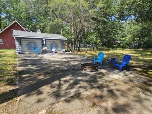 6590 Sylva Beach Rd, Caseville, MI 48725