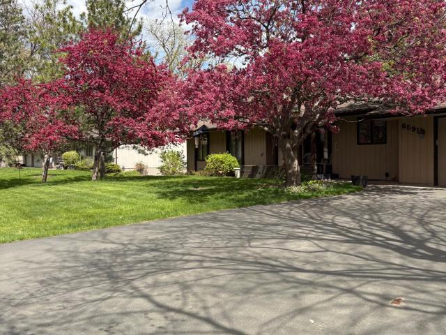 6591 Manchester Lane