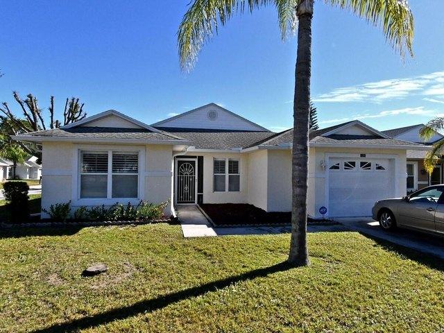6591 Picante Cir, Fort Pierce, FL 34951