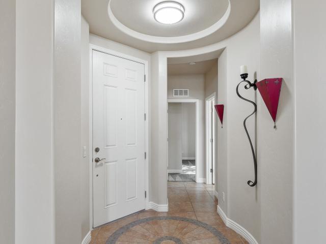 6592 e saddlehorn circle