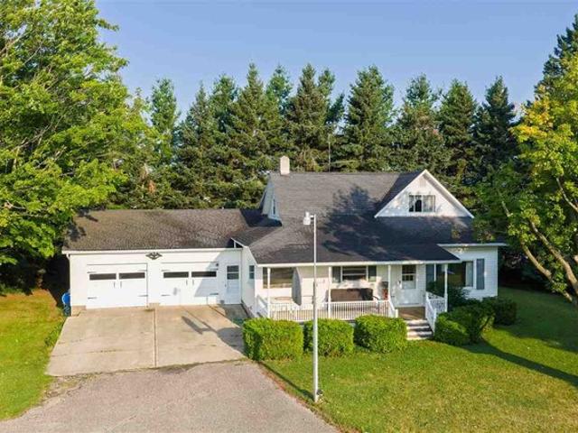 6592 S Us # 31, Charlevoix, MI 49720