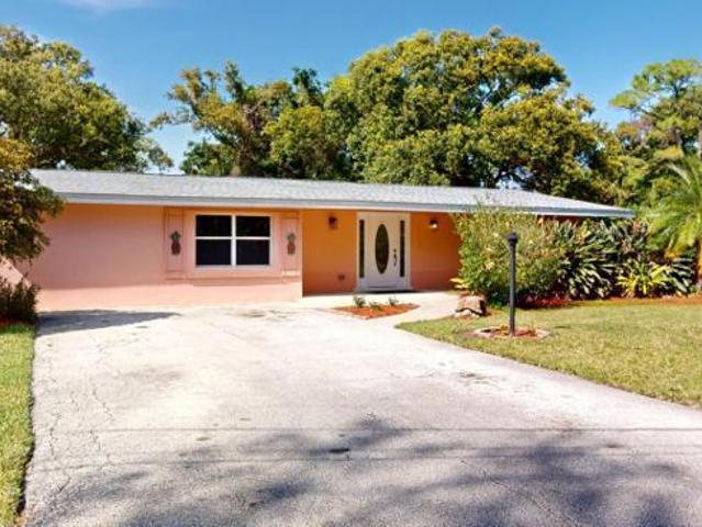 6592 Ward Pkwy, Melbourne, FL 32904