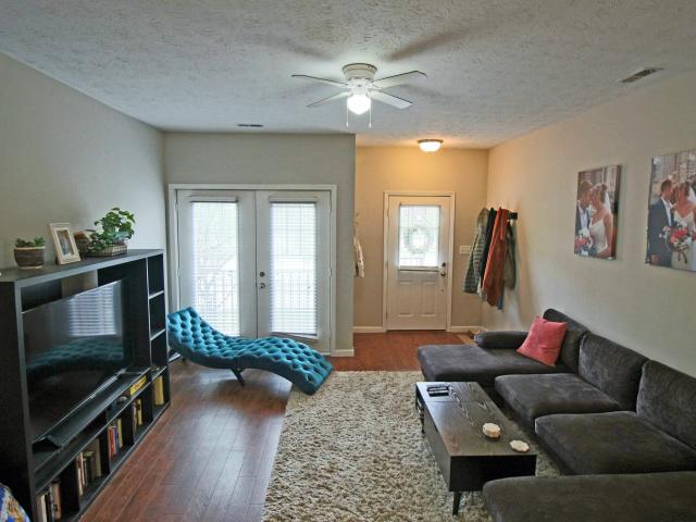 6593 Reserve Drive