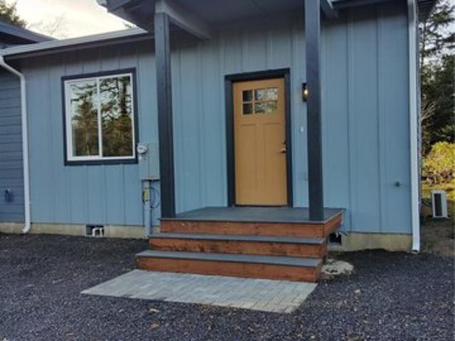 659 C Sunset Ave NE, Ocean Shores, WA 98569