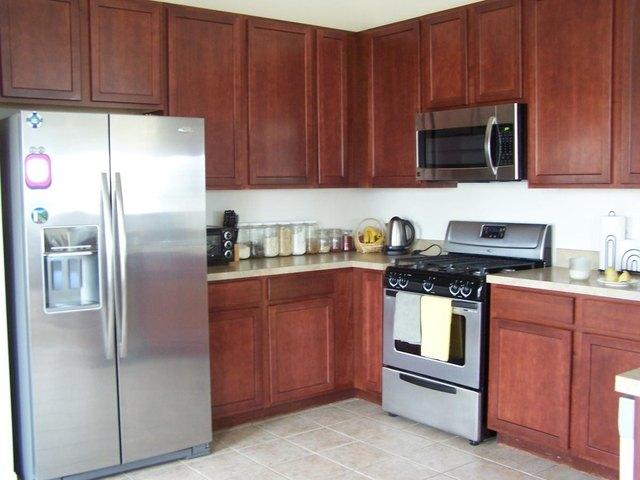 659 Arbor Cir, Lakemoor, IL 60051