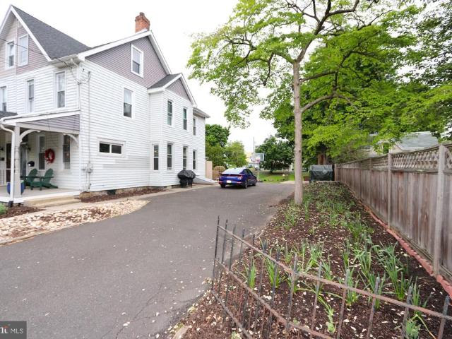 659 Belmont Avenue