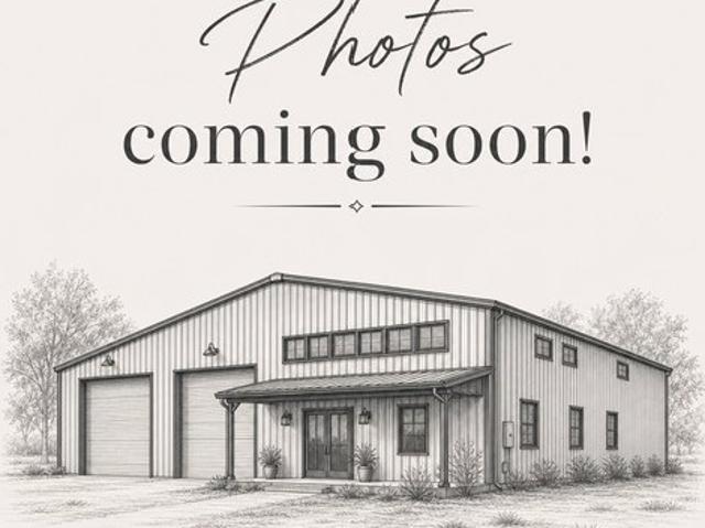 659 Brit Bailey Blvd, Angleton, TX 77515