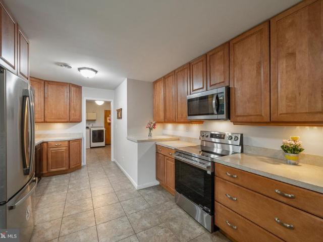 659 Geneva Drive