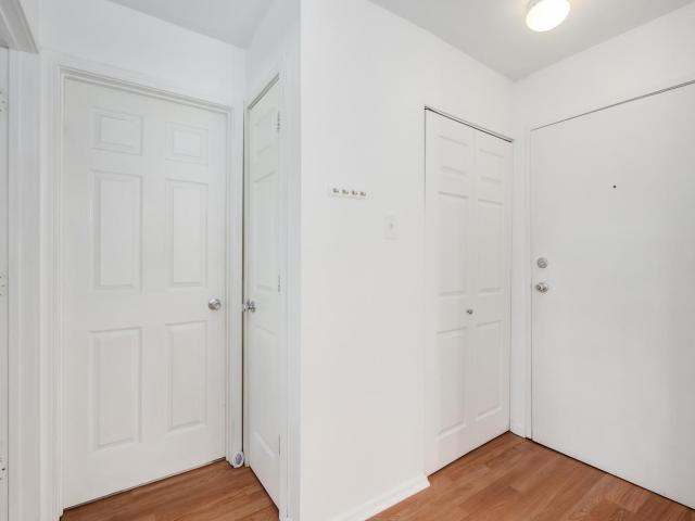 659 e fullerton avenue # 204