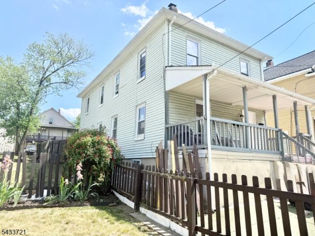 659 S 2Nd St