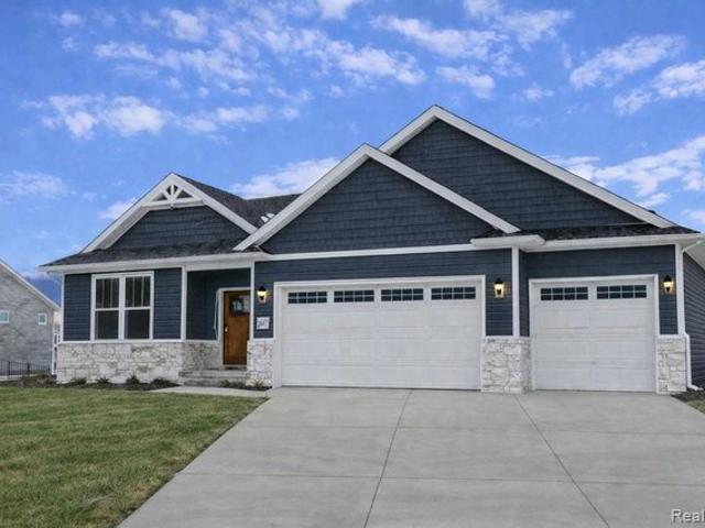 659 Round Rock Dr, Marion Township, MI 48843