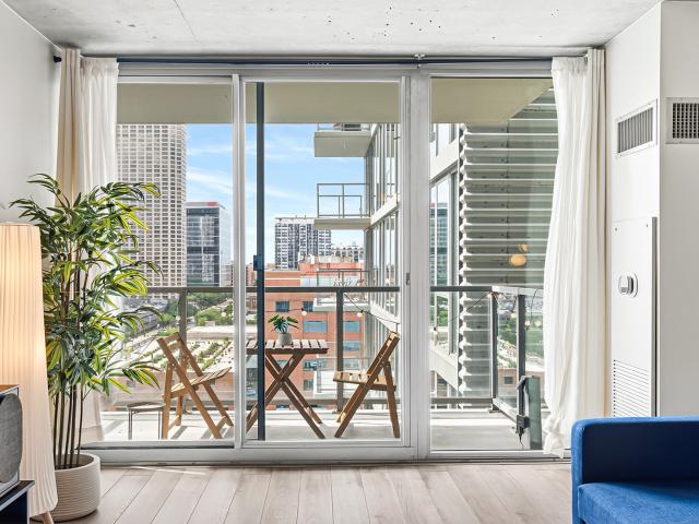 659 W Randolph Street # 1016