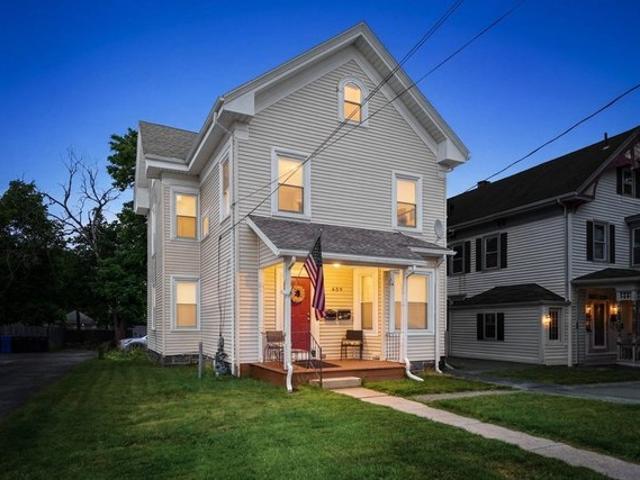 659 Washington St, Whitman, MA 02382