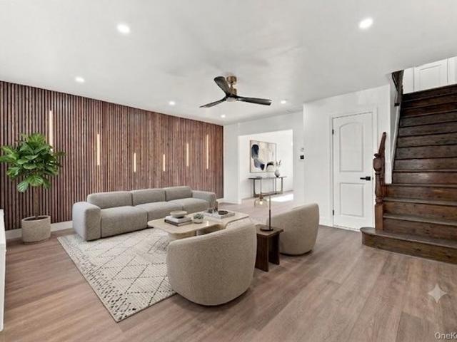65 40 79th St, Middle Village, NY 11379