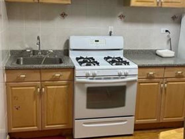 65 40 108 St 5C, Forest Hills, NY