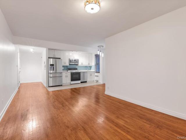 65 45 Yellowstone Boulevard 2B