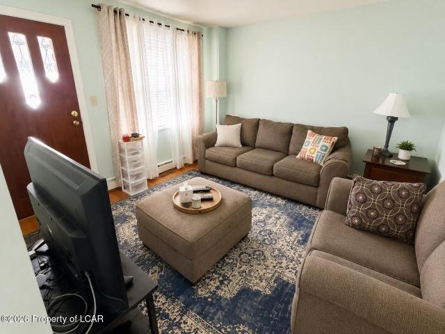65 67 1/2 Thomas Street