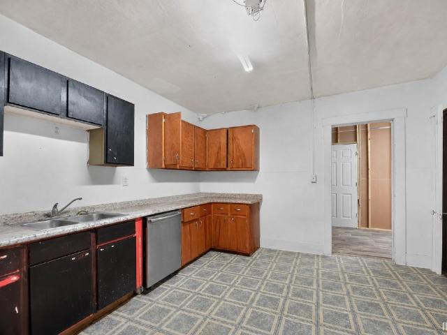 65 & 67 W 2Nd Street