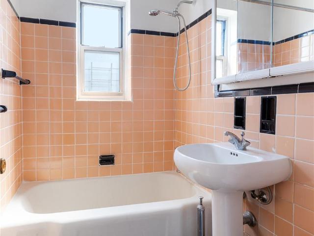 65 05 Yellowstone Boulevard, Unit 6H