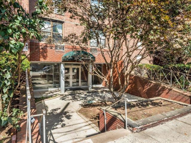 65 15 38th Avenue, Unit 5R