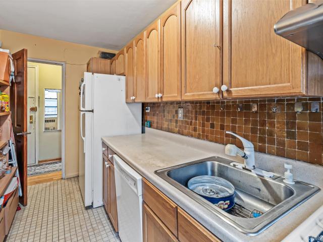 65 30 th Street, Unit 2D