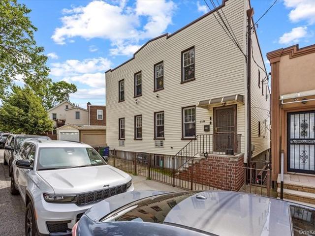 65 34 Jay Ave, Maspeth, NY 11378