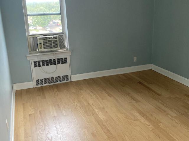 65 35 Yellowstone Boulevard 5E