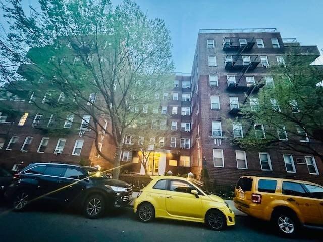 65 36 Wetherole St, Rego Park, NY 11374