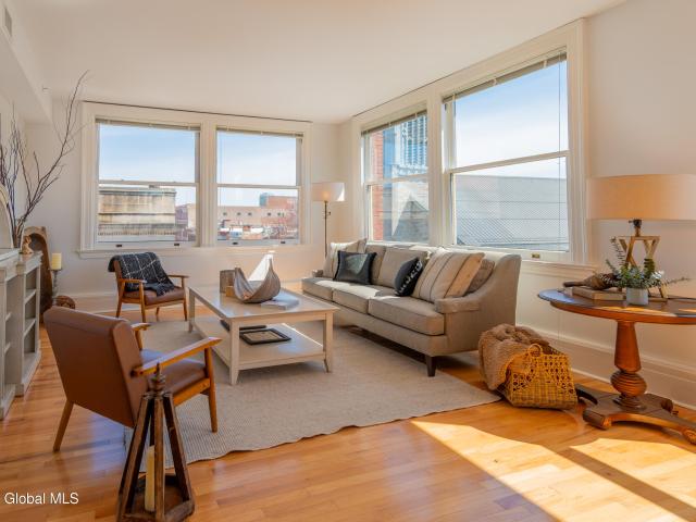 65 3rd Street 402 #