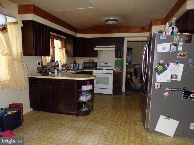 65 Trent Rd, Blackwood, NJ 08012 | MLS #NJGL2071 | Compass