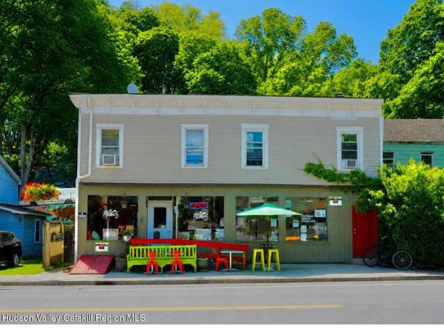 65 W Bridge St, Catskill, NY 12414