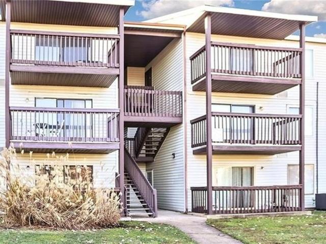 65 Wells Ct Unit 2, Hampton, VA 23666