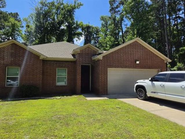 65 Westchester Dr, White Hall, AR 71602