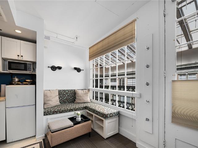 65 Weybosset Street 304
