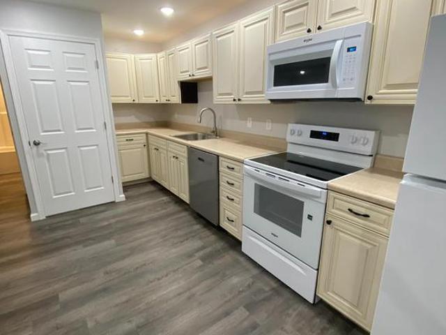 65 Woods Edge Road # 16