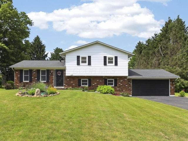 65 Amberly Dr, Granville, OH 43023