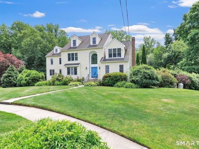 65 Arrowwood Pl, Stratford, CT 06614