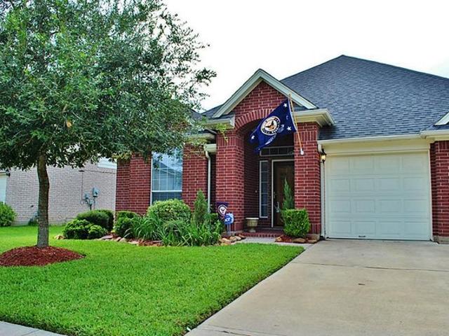 65 Atascadero Dr, Manvel, TX 77578