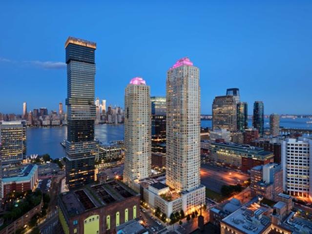 65 Bay Street 1 BR 1 BA Res 01 & 09: FL 8 44