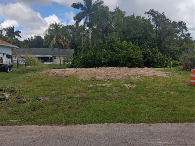 65 Cardinal Dr, North Fort Myers, FL 33917 | MLS #2025014