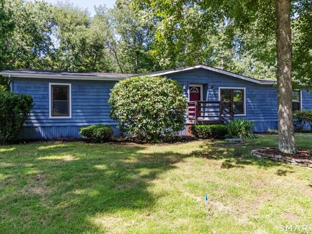 65 Colchester Cmns, Colchester, CT 06415