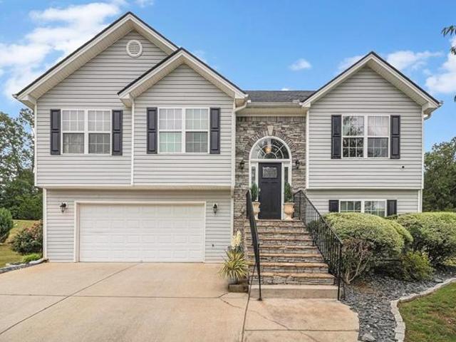 65 Cliff View Dr, Covington, GA 30016