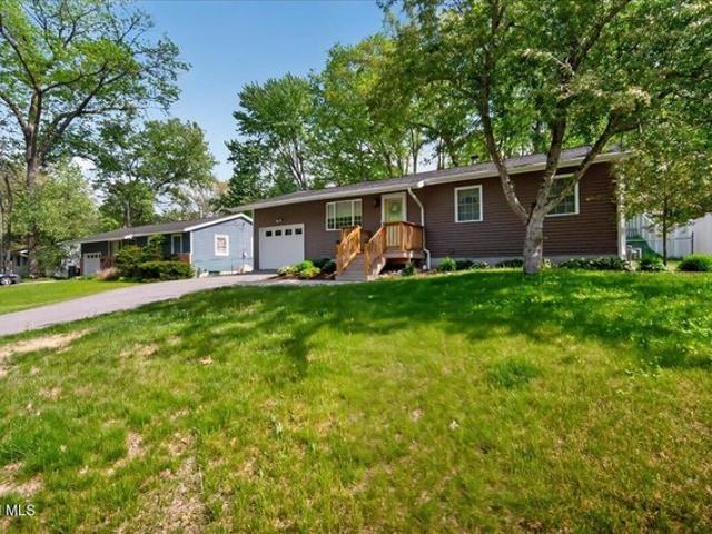 65 Curt Blvd, Saratoga Springs, NY 12866
