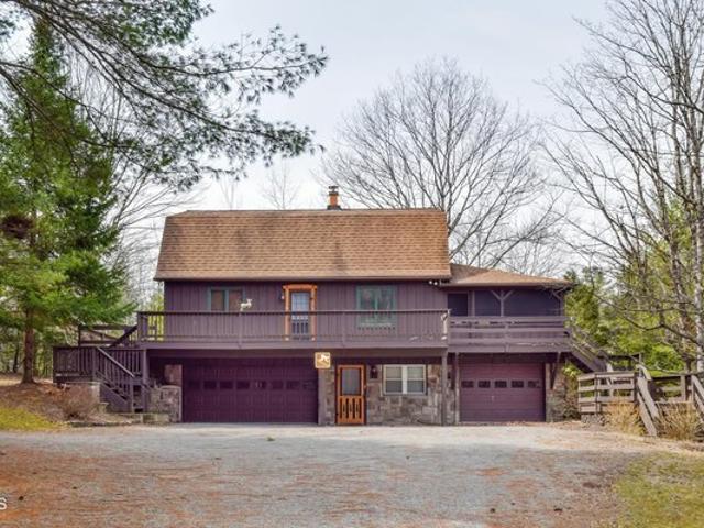 65 Donnelly Rd, Olmstedville, NY 12857