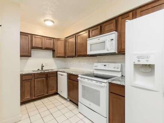 65 E 18th Avenue
