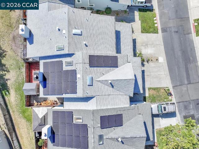 65 Edgewater Pl