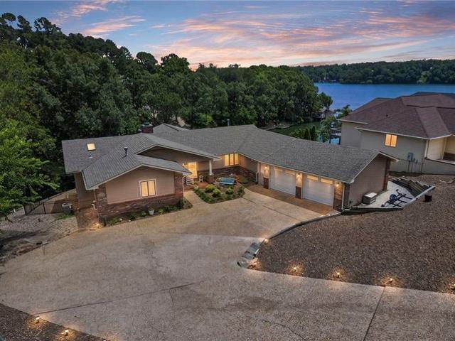 65 Forfar Dr, Bella Vista, AR 72715