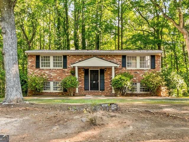 65 Glenmar Dr, Newnan, GA 30263