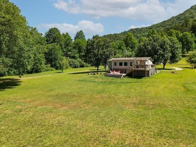 65 Haven Meadow Ln, Franklin, NC 28734
